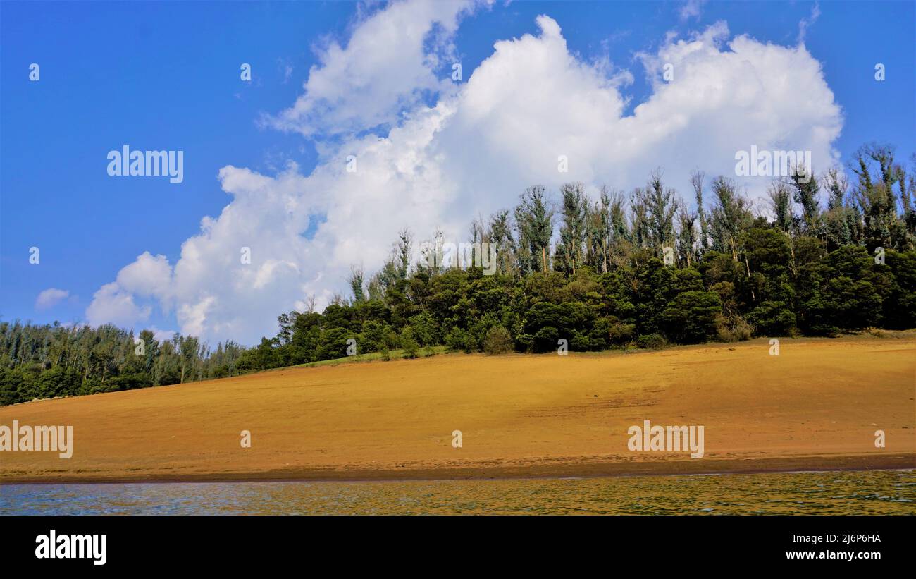 Beautiful view of Pykara Lake, Ooty, Tamilnadu. Awesome scenery of ...
