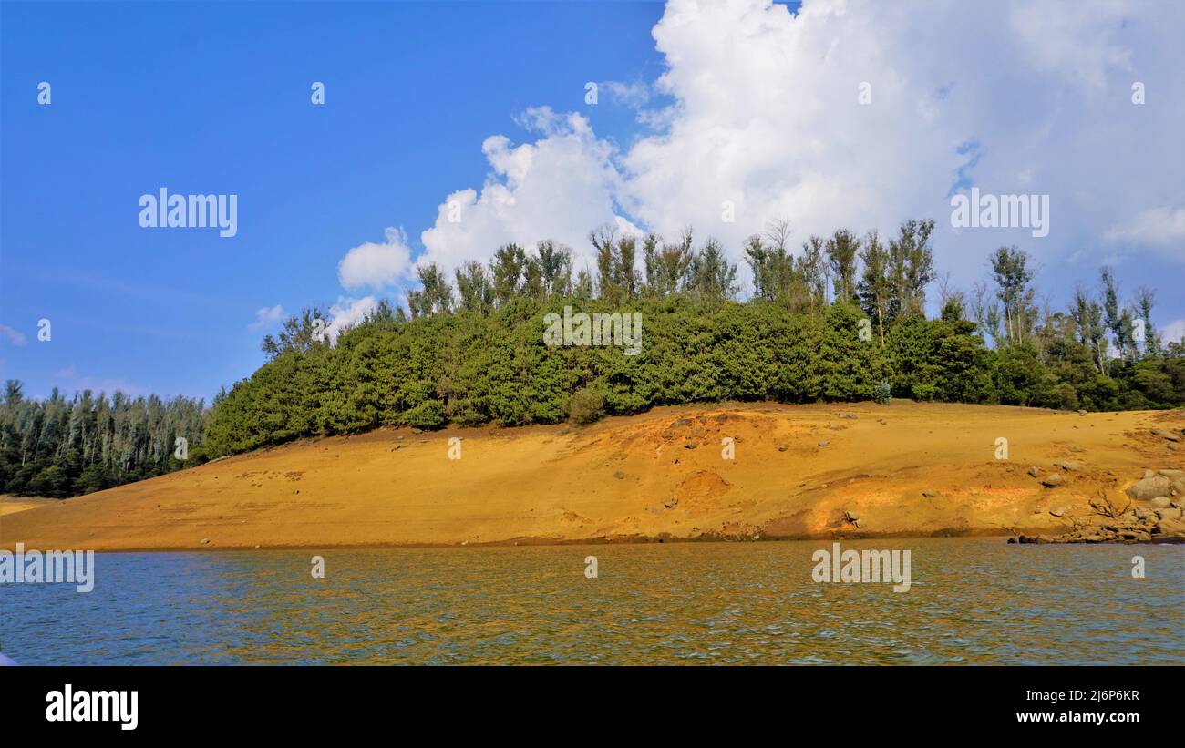 Beautiful view of Pykara Lake, Ooty, Tamilnadu. Awesome scenery of ...