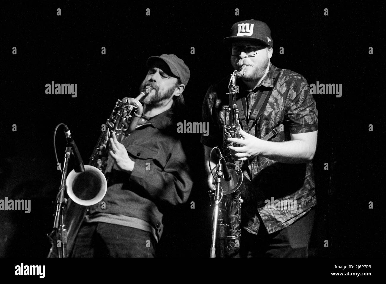Musicians performing club Black and White Stock Photos & Images - Alamy