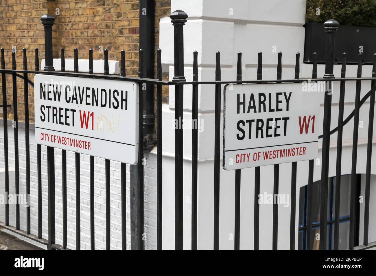 London street sign, corner of Harley Street and New Cavendish Street ...