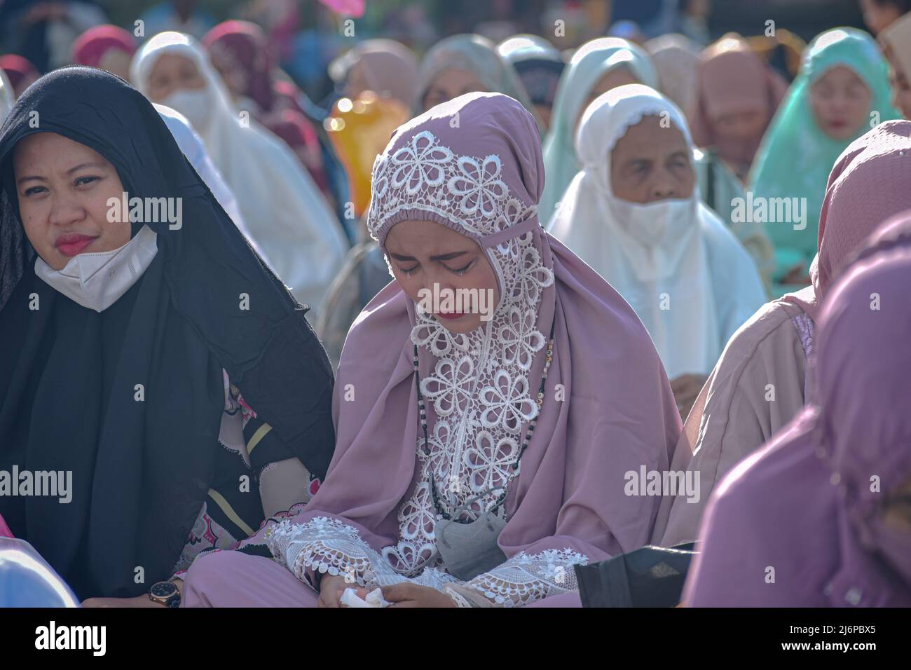 Soppeng, Indonesia. 02/05/2022, Muslims in Soppeng perform Eid prayers ...