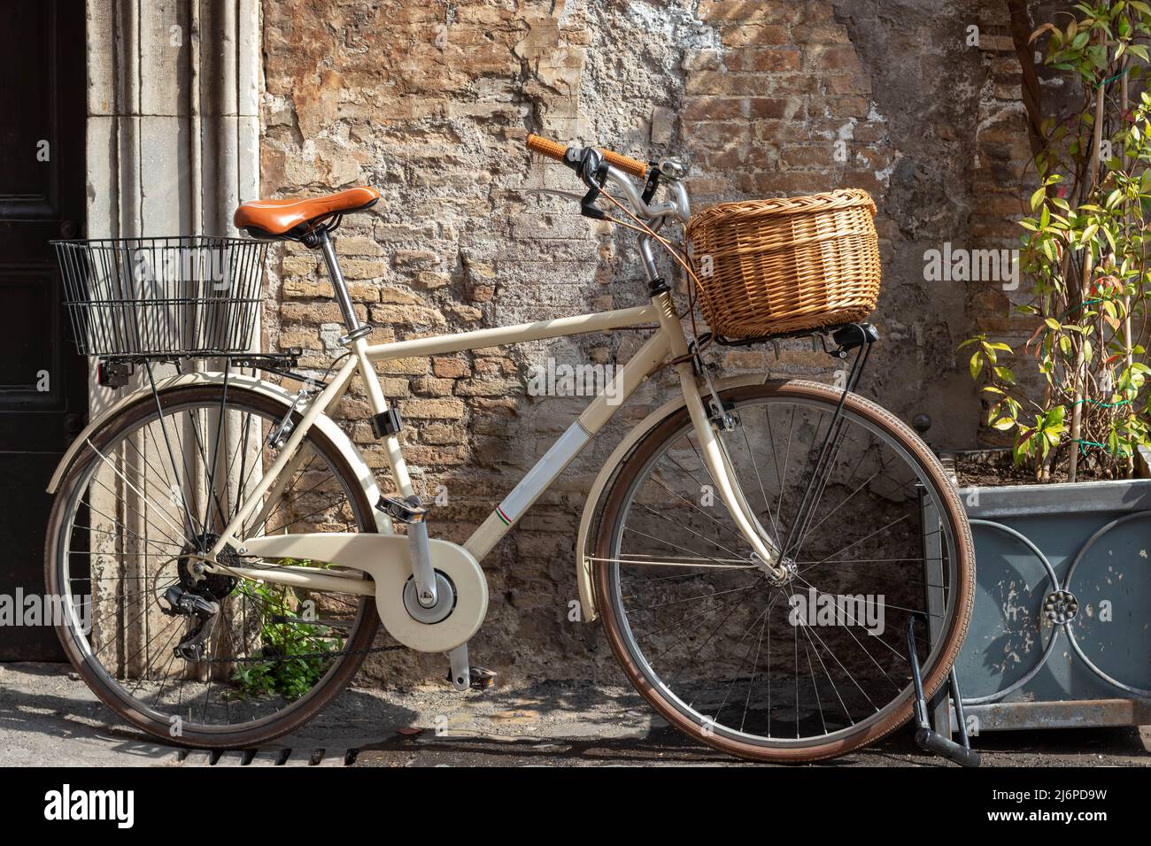 Beige cycle hi-res stock photography and images - Alamy