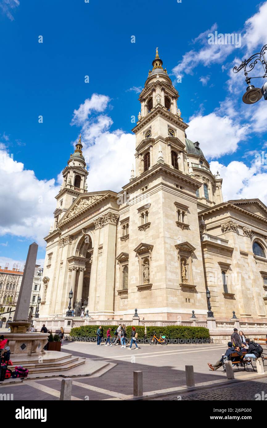 Budapest clock cathedral szent istvan town hi-res stock photography and ...