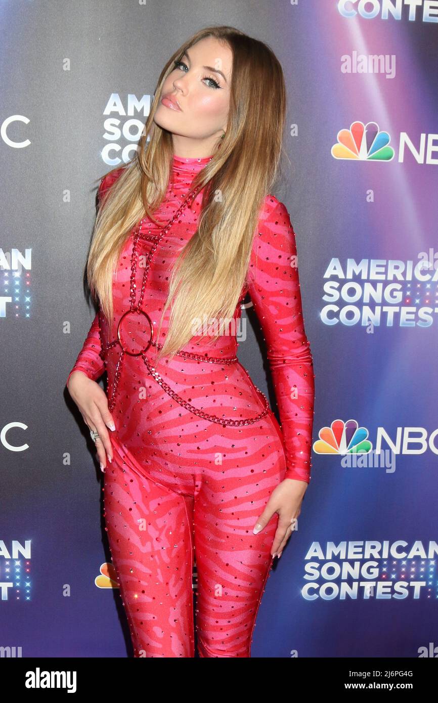 Stela cole hi-res stock photography and images - Alamy