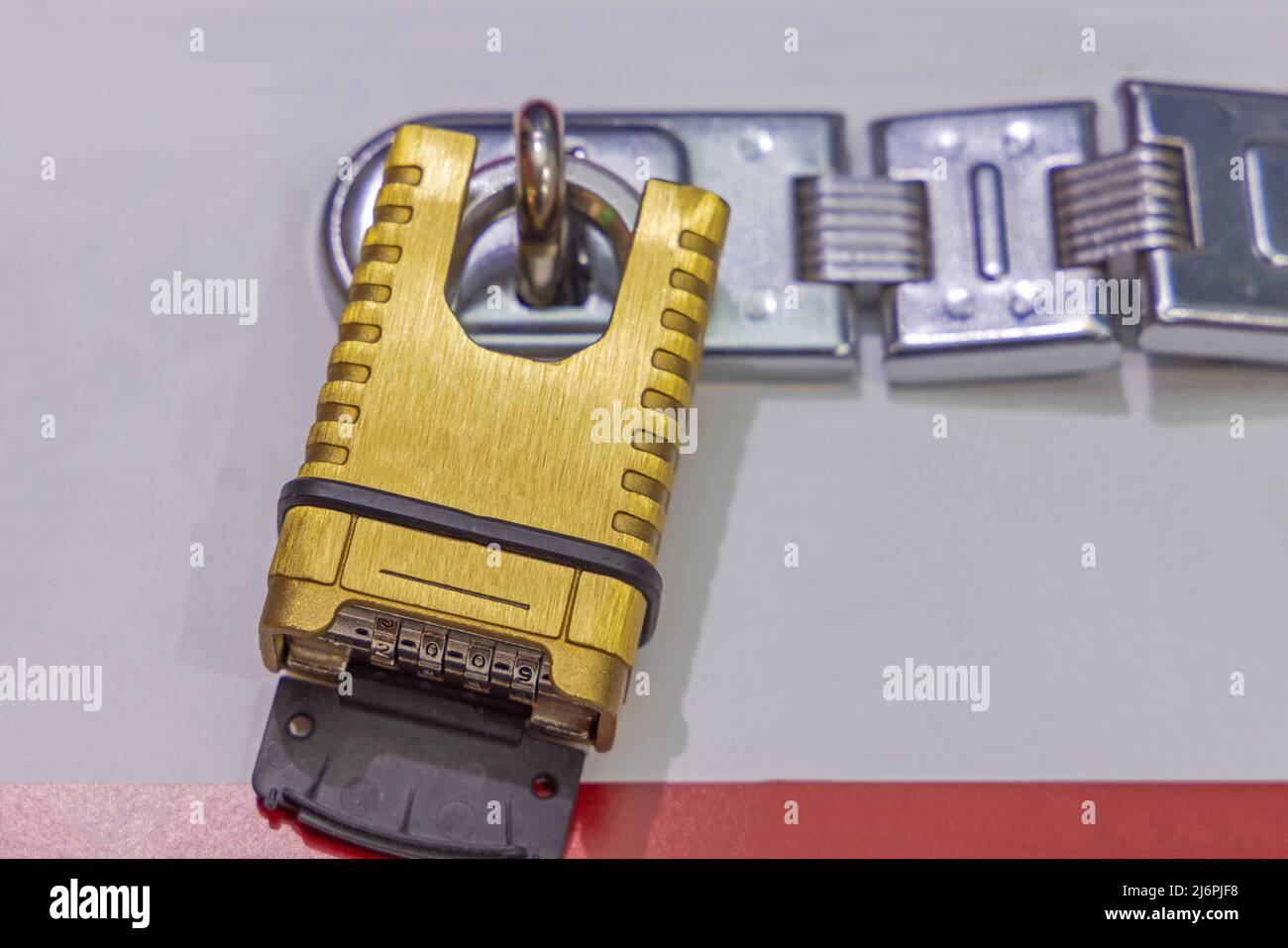 Master combination lock hi-res stock photography and images - Alamy