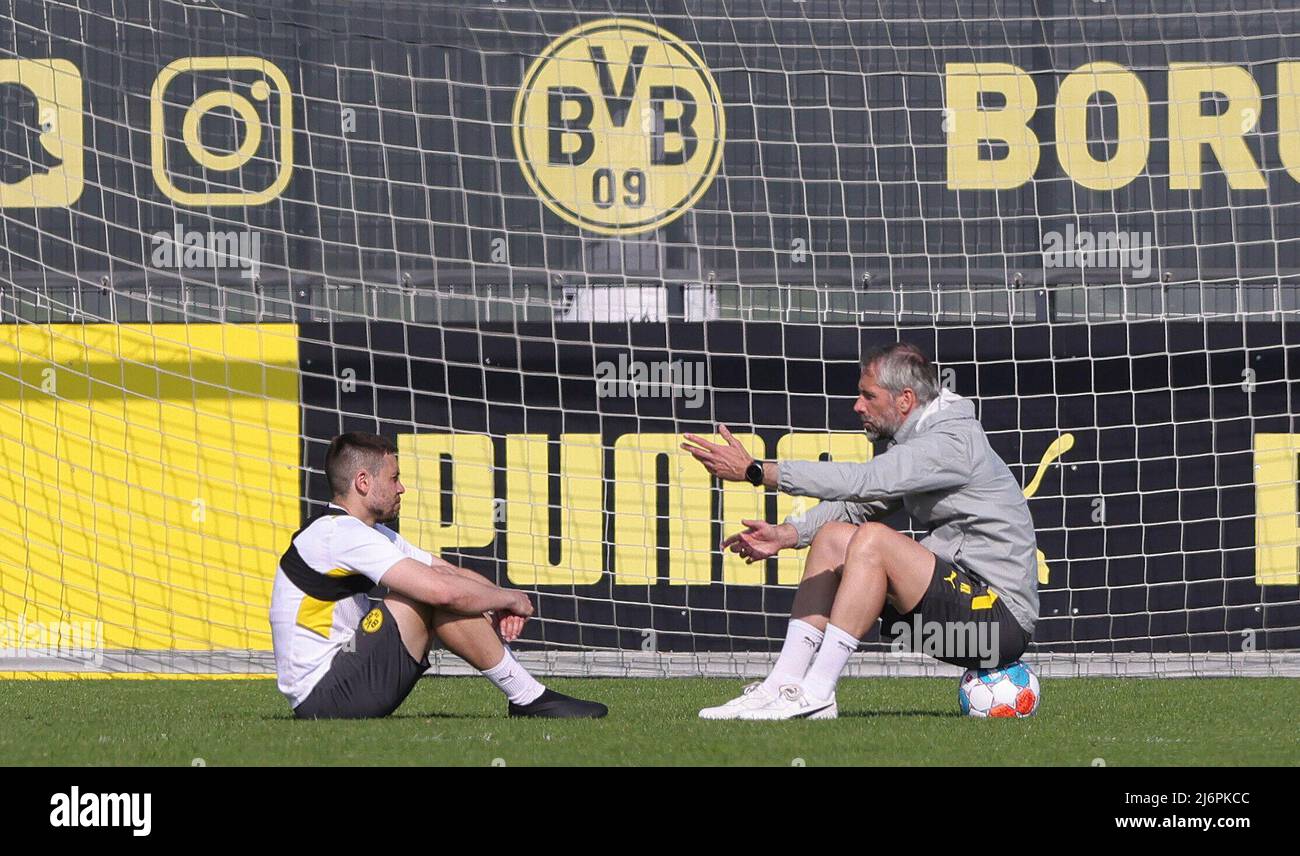 firo : May 3rd, 2022, Fuvuball, 1st Bundesliga, season 2021/2022, BVB ...