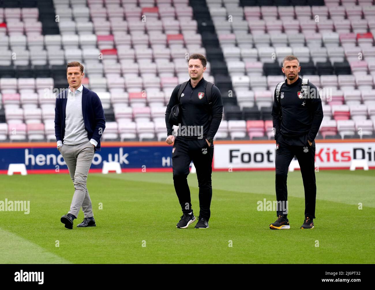 Bournemouth head coach gary oneil hi-res stock photography and images ...