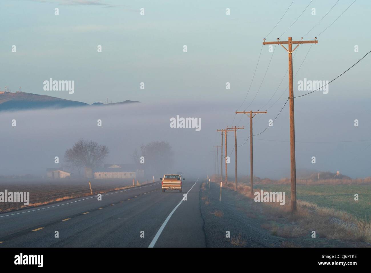 Highway 20 oregon hi-res stock photography and images - Alamy