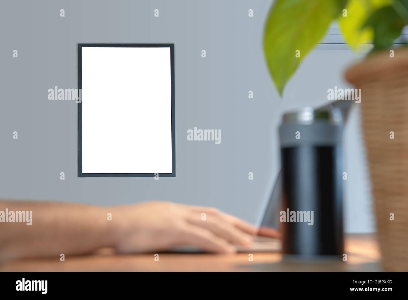 Empty classroom and computer hi-res stock photography and images - Alamy