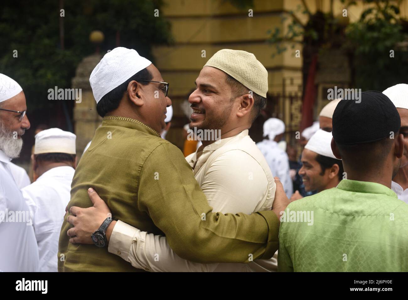 May 3, 2022, Kolkata, West Bengal, India: People from the Muslim ...