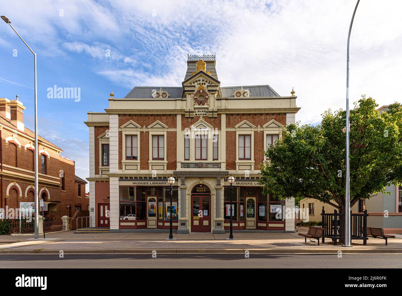 The Mudgee town hall and library on Market Street Stock Photo - Alamy