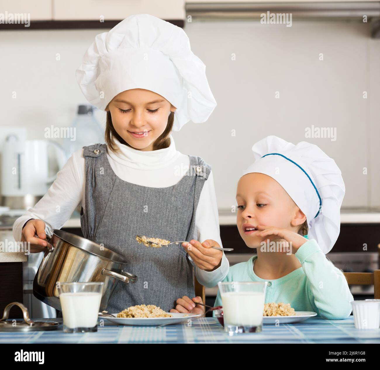 Oatmeal casserole hi-res stock photography and images - Alamy