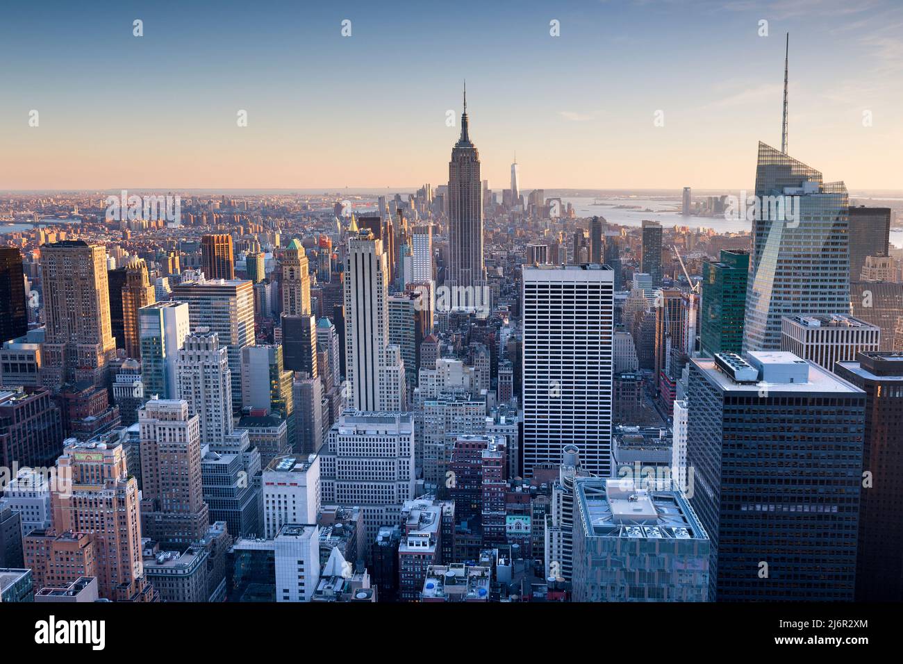 Wide angle view of Manhattan skyline, including the Empire State ...