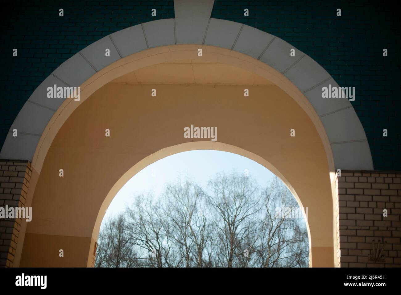 Arch in building. Architecture details. Architectural element of arch ...