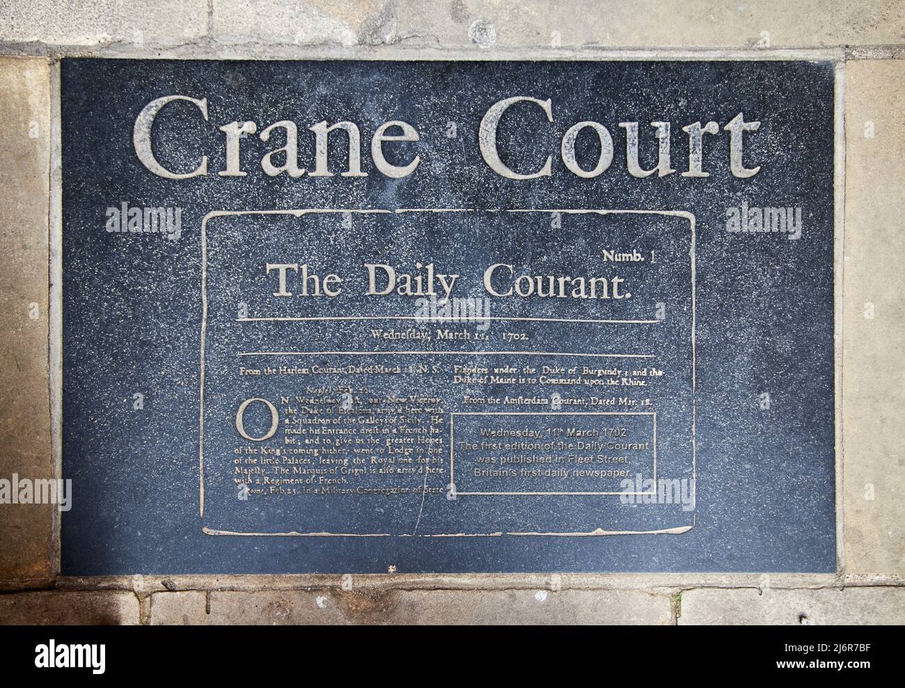 Daily courant first newspaper hi-res stock photography and images - Alamy