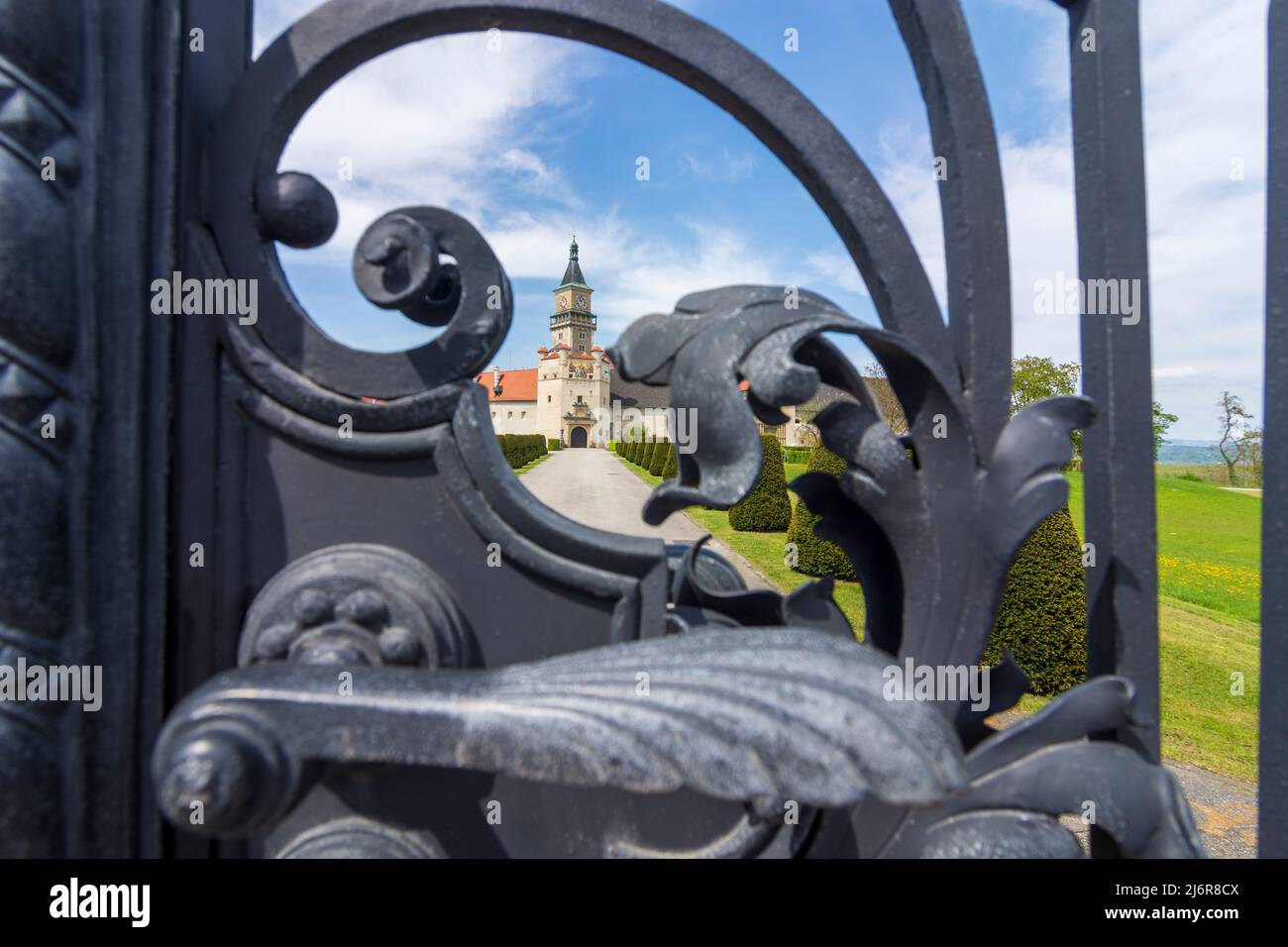 Schloss wallsee hi-res stock photography and images - Alamy