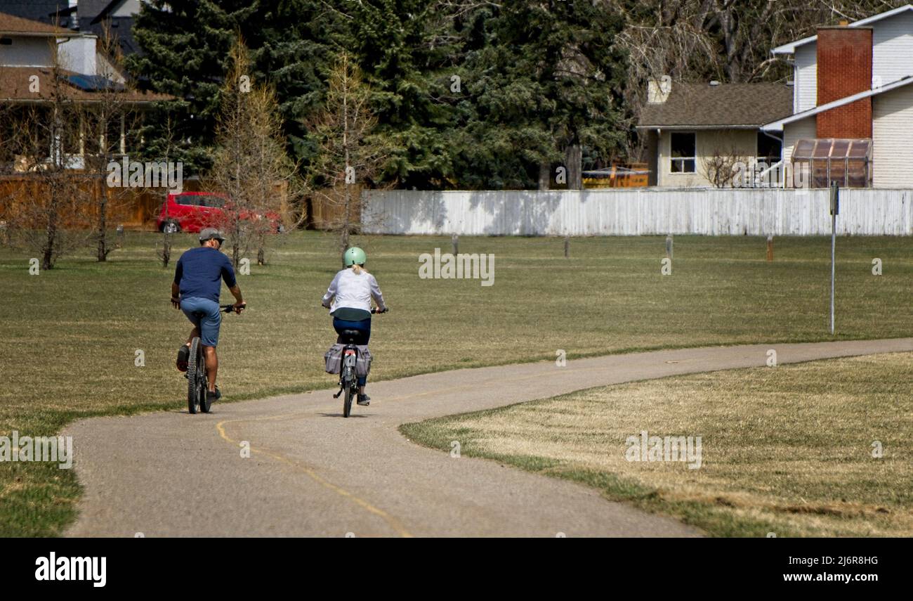 Calgary bike path hi-res stock photography and images - Alamy