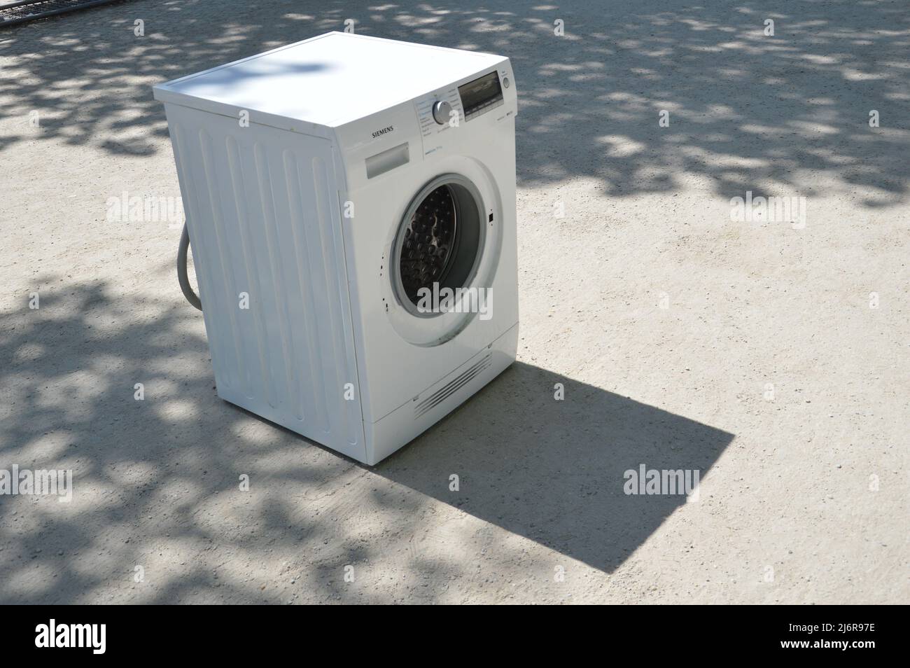 World Press Freedom Day - Washing machine in front of the Russian ...