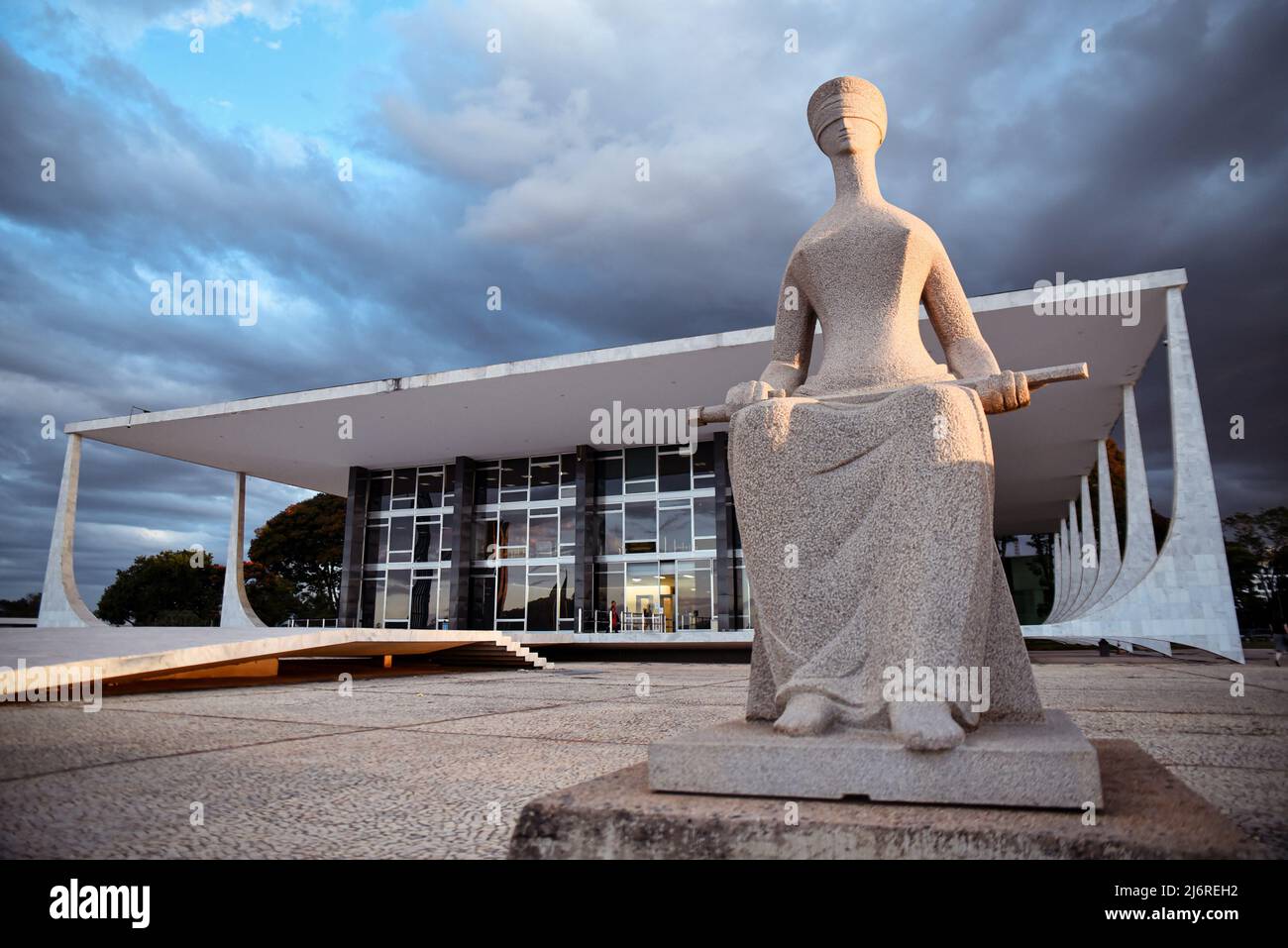 BRASÍLIA, DF - 03.05.2022: PRÉDIO DO STF EM BRASÍLIA - Facade of the ...