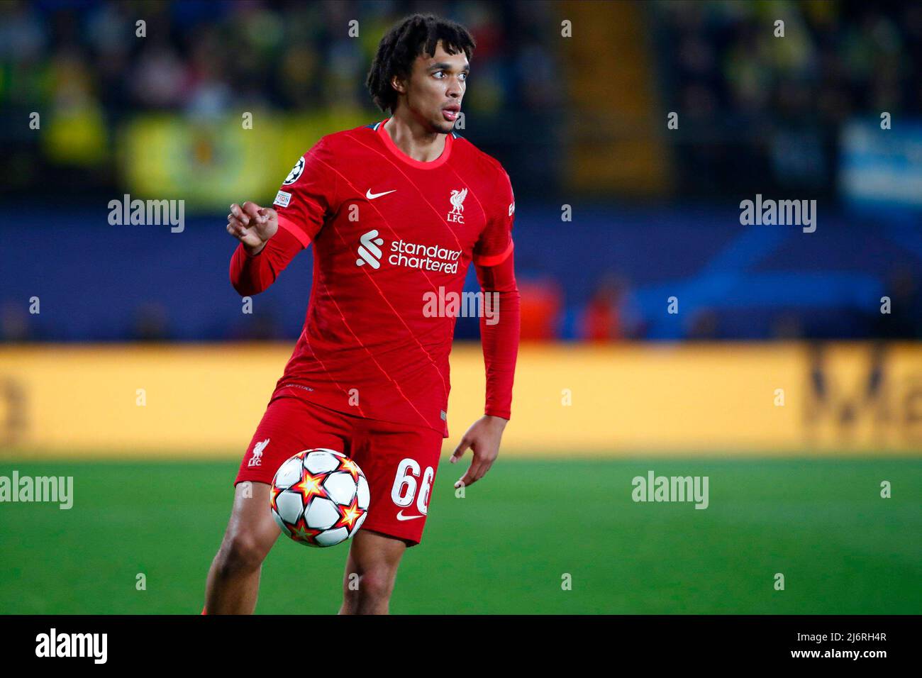 03 May 2022, Spain, Villarreal: Soccer: Champions League, Villarreal FC ...