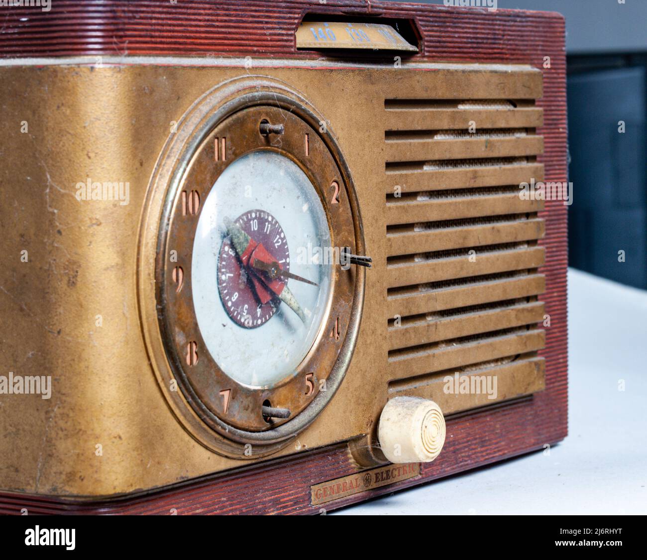 Antique wooden radio exterior Stock Photo - Alamy
