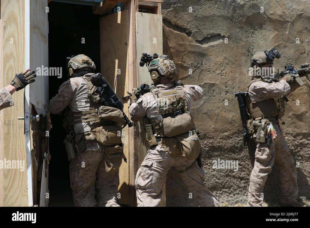 U.S. Marines with Maritime Raid Force, 13th Marine Expeditionary Unit ...