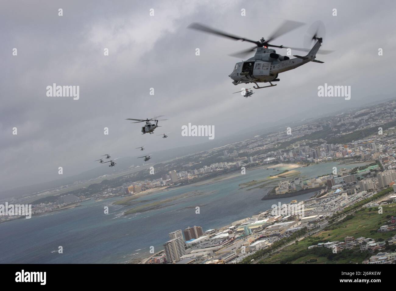 U.S. Marines with Marine Light Attack Helicopter Squadron (HMLA) 369 ...