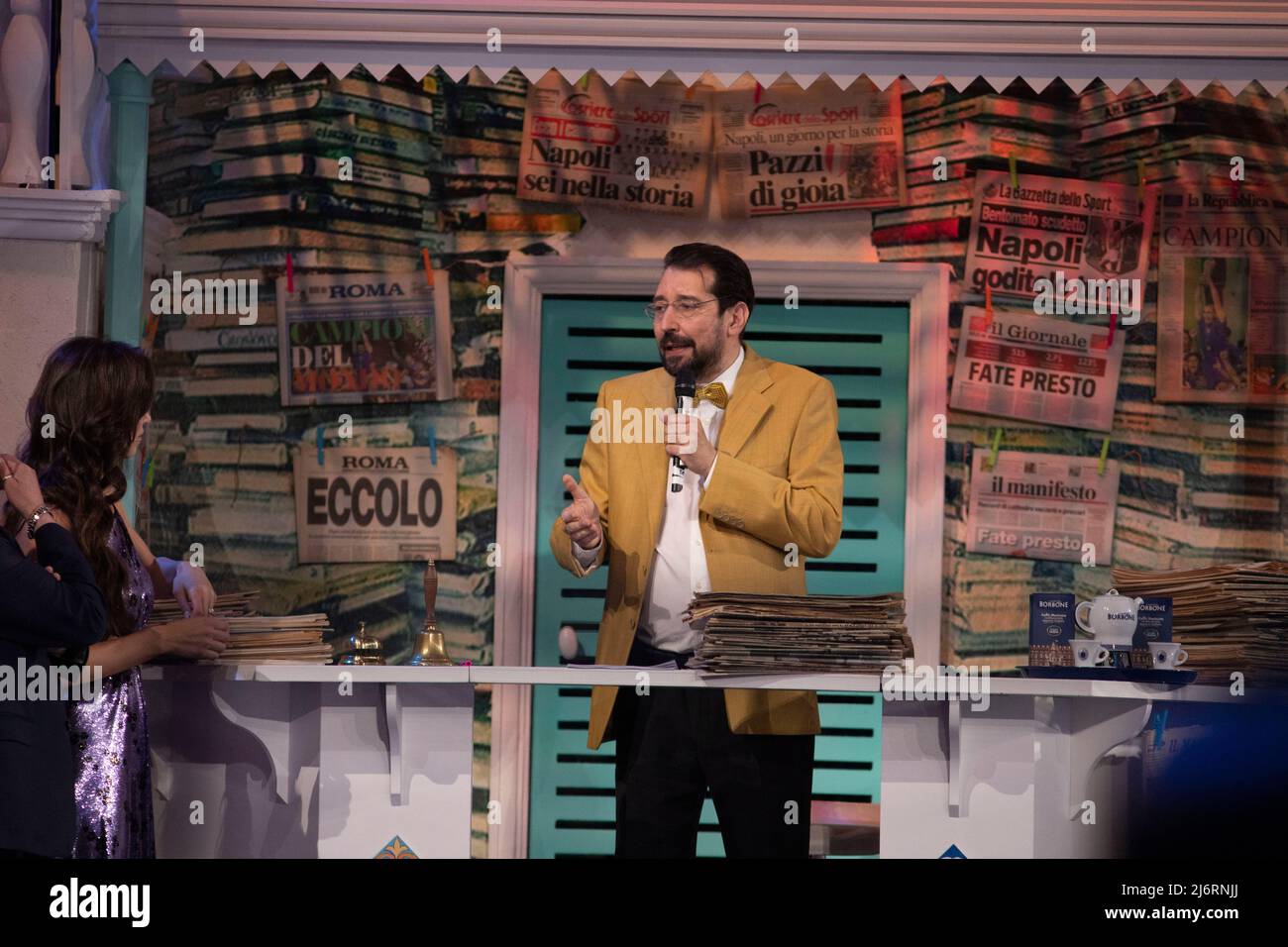 Professor Fischetti during the show theatre "Made in Sud" in Italy ...