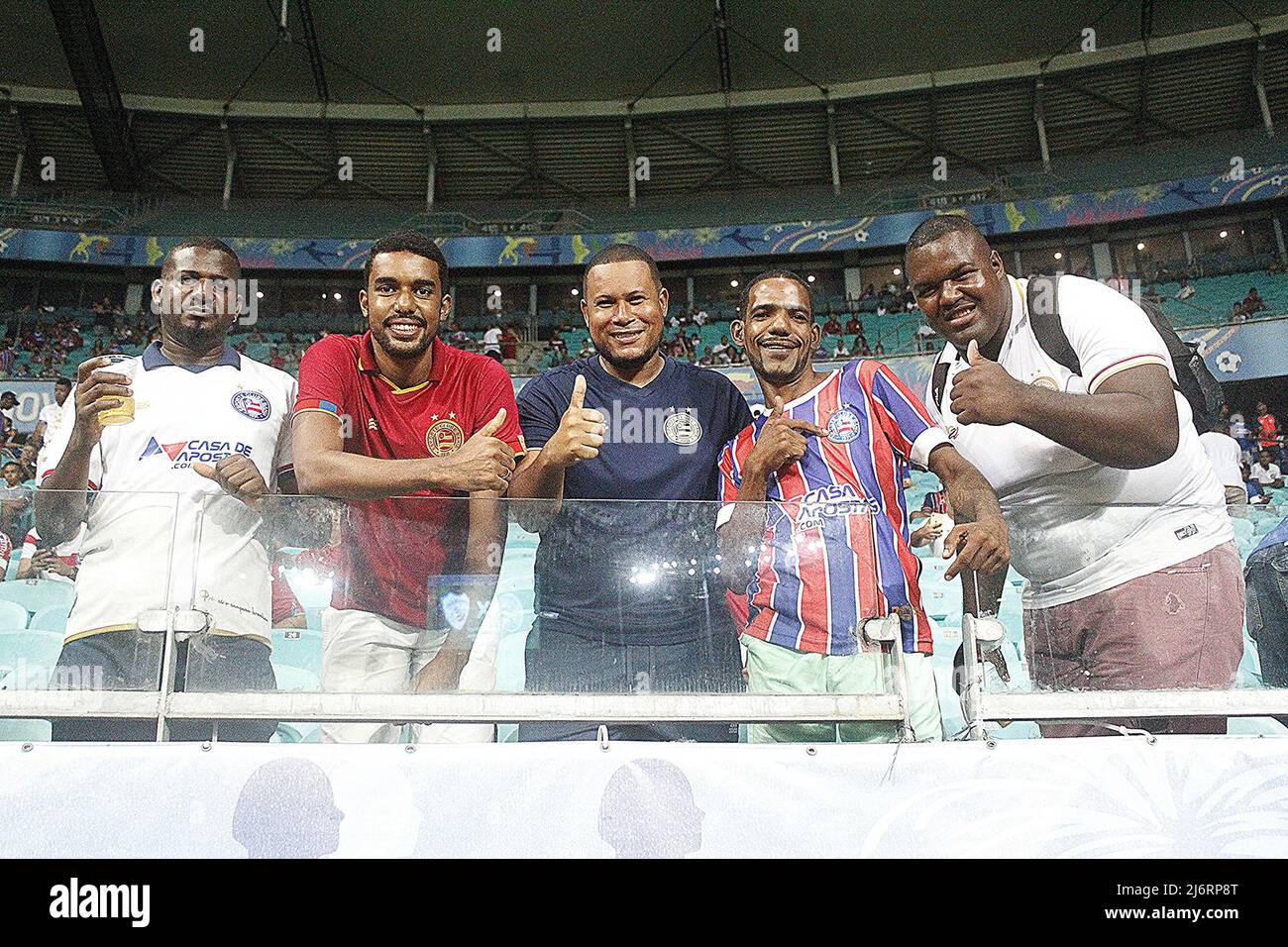 SALVADOR, BA - 03.05.2022: BAHIA X LONDRINA - In the photo, Bahia fans ...