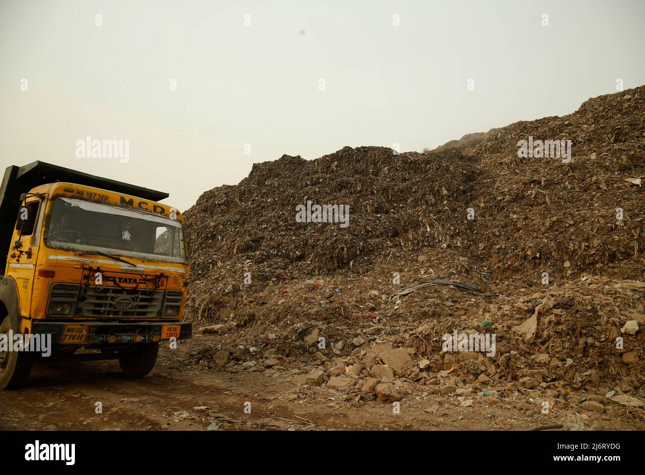 May 3, 2022, Delhi, Delhi, India: Garbage dumping at the Bhalswa ...