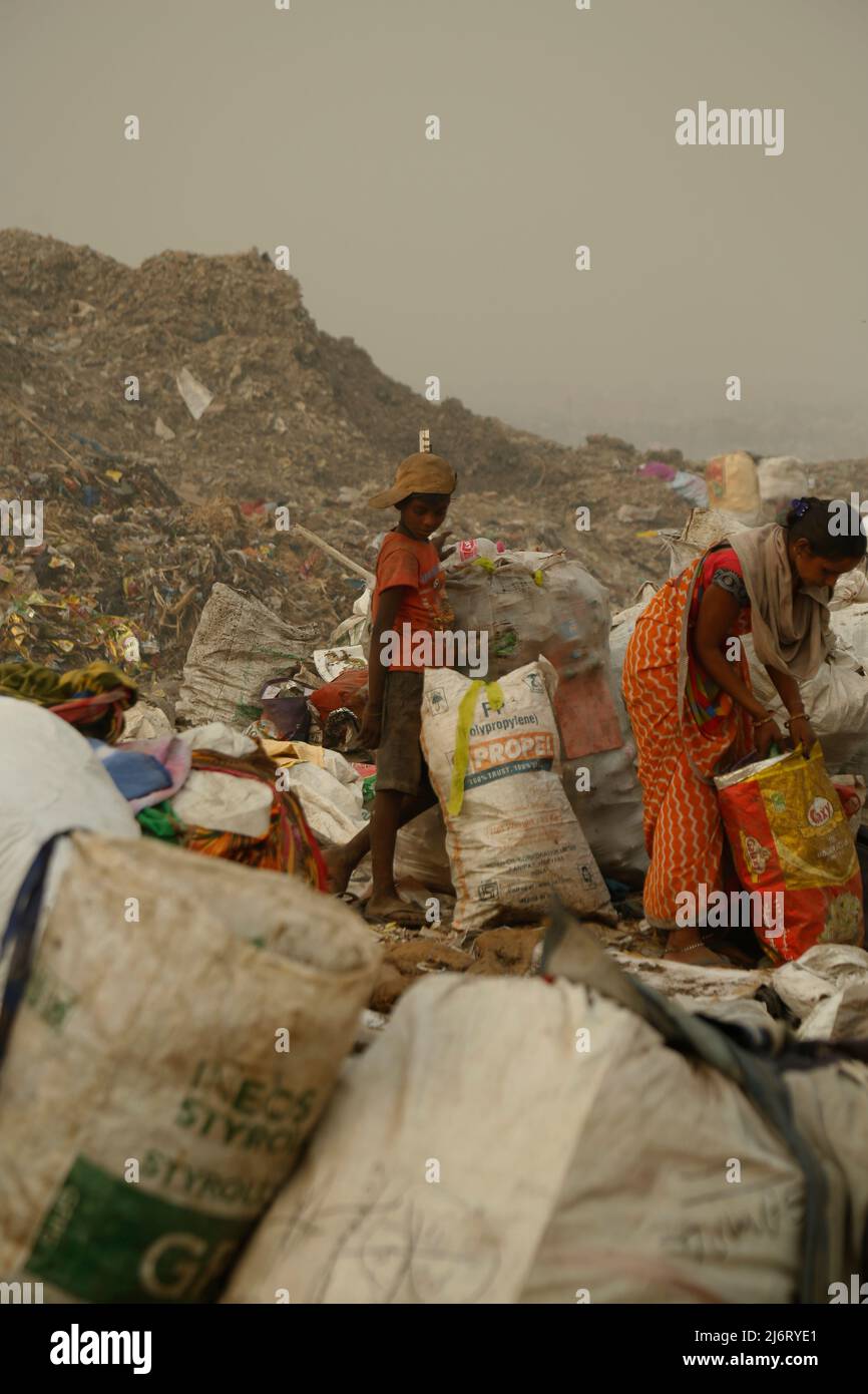 May 3, 2022, Delhi, Delhi, India: Garbage dumping at the Bhalswa ...