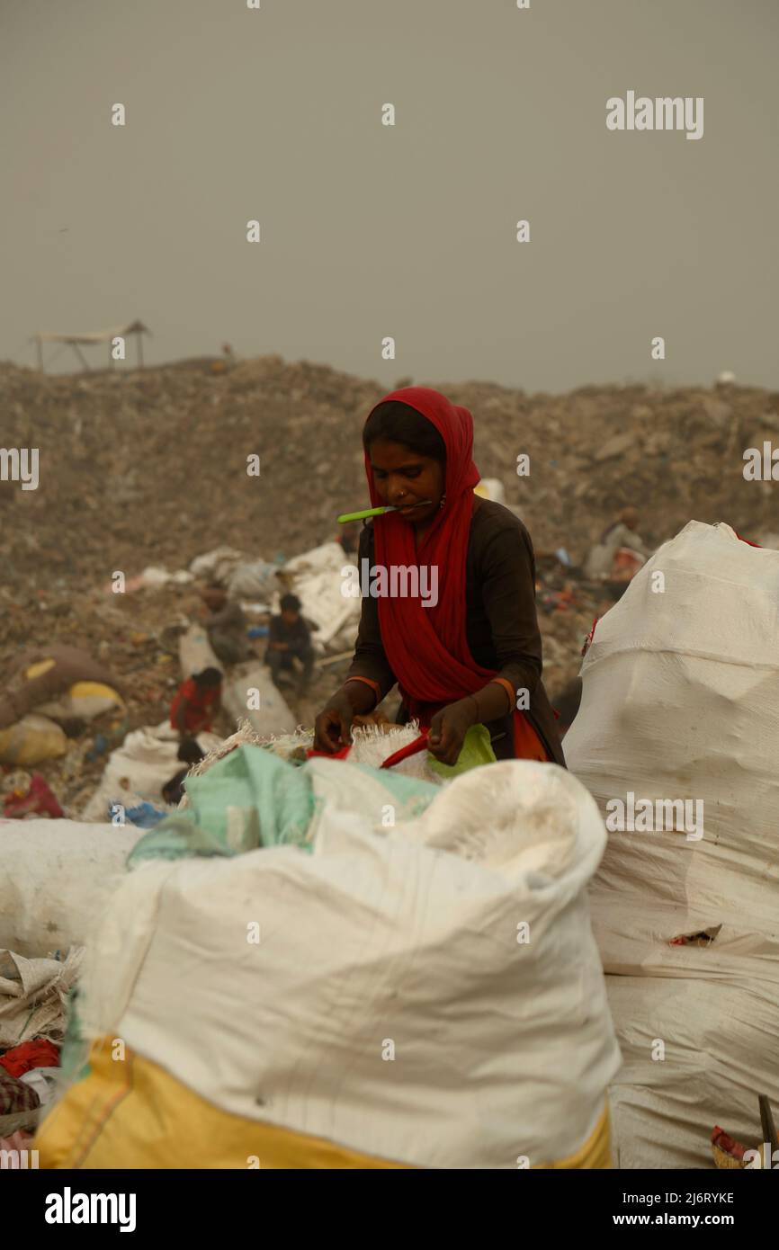 May 3, 2022, Delhi, Delhi, India: Garbage dumping at the Bhalswa ...