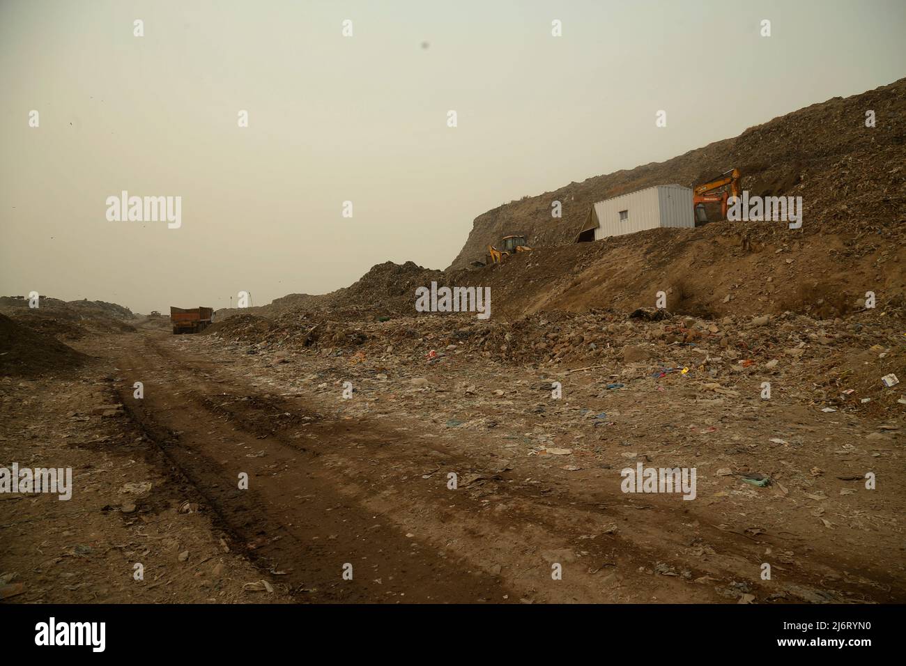 May 3, 2022, Delhi, Delhi, India: Garbage dumping at the Bhalswa ...