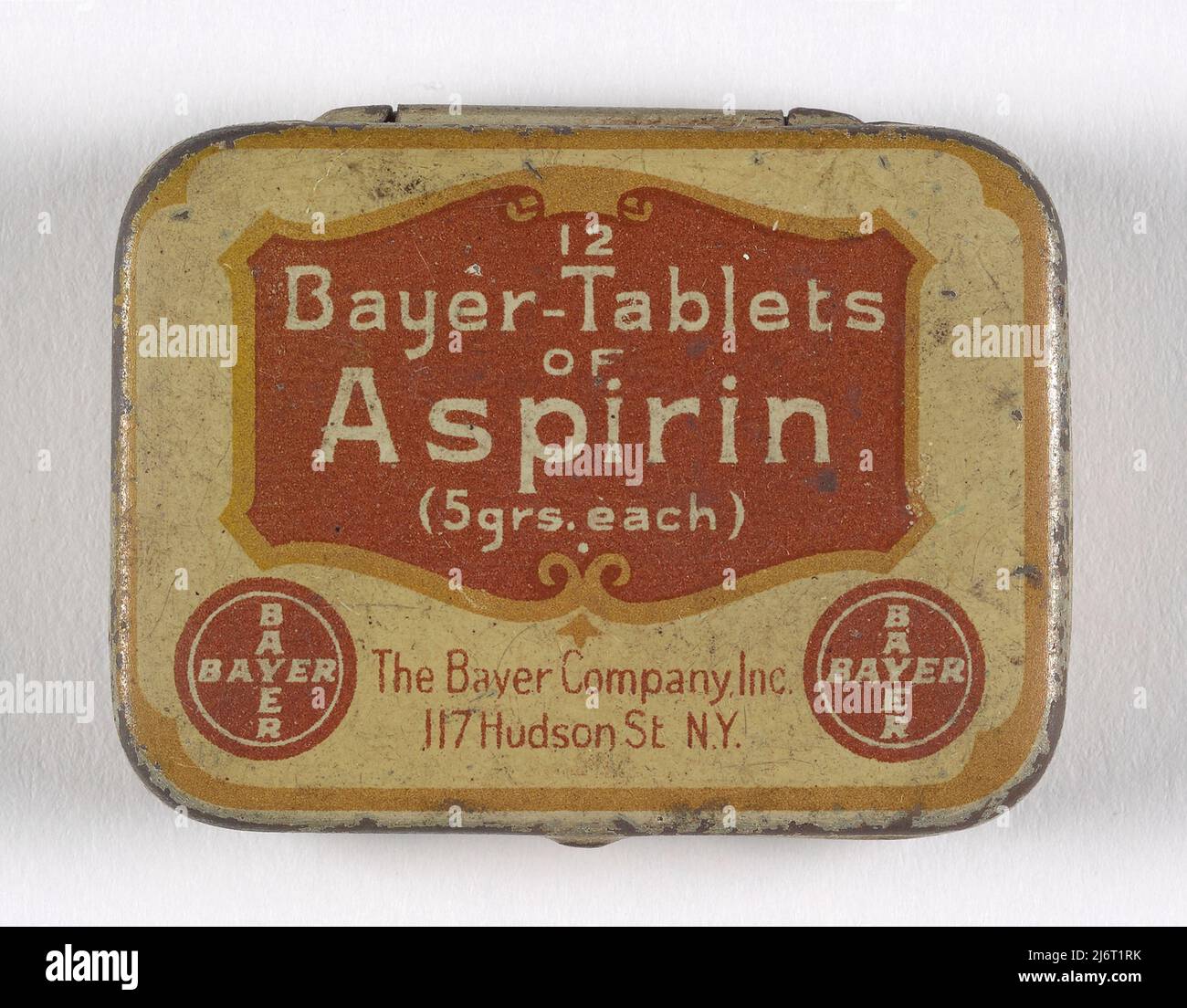 Aspirin tin box Stock Photo - Alamy