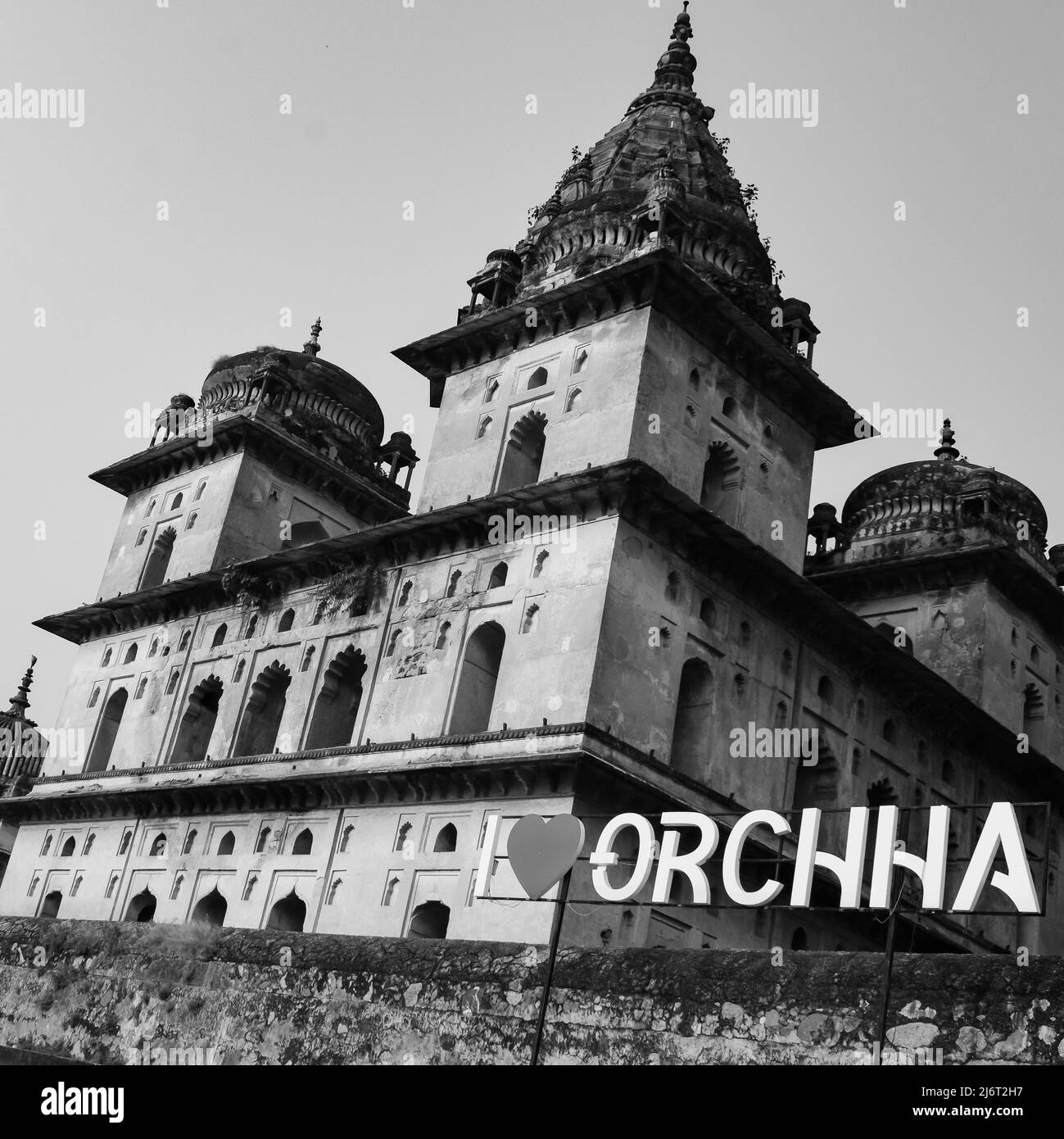 Morning View of Royal Cenotaphs (Chhatris) of Orchha, Madhya Pradesh ...