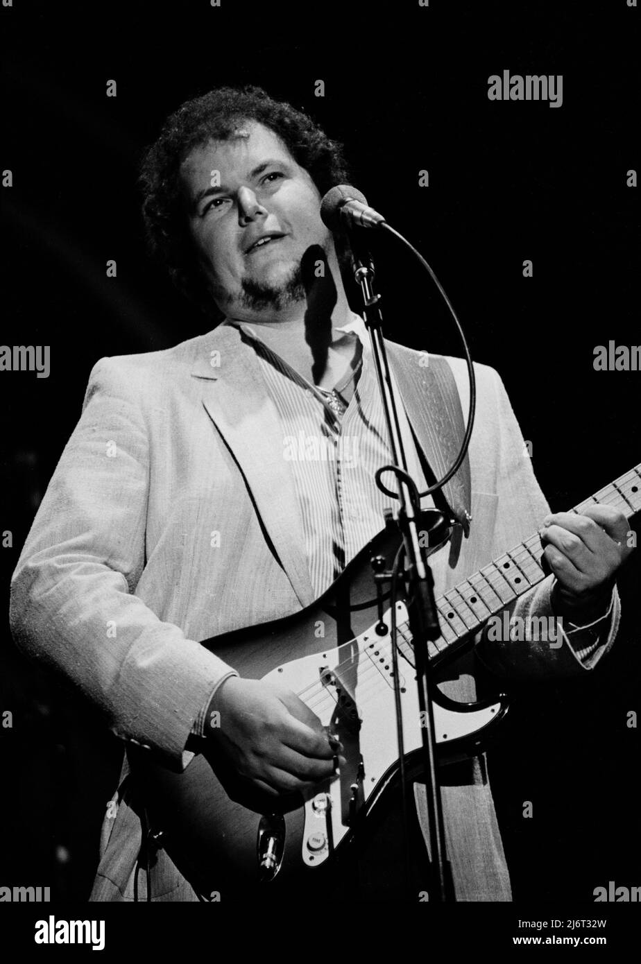 Christopher cross 1984 hi-res stock photography and images - Alamy