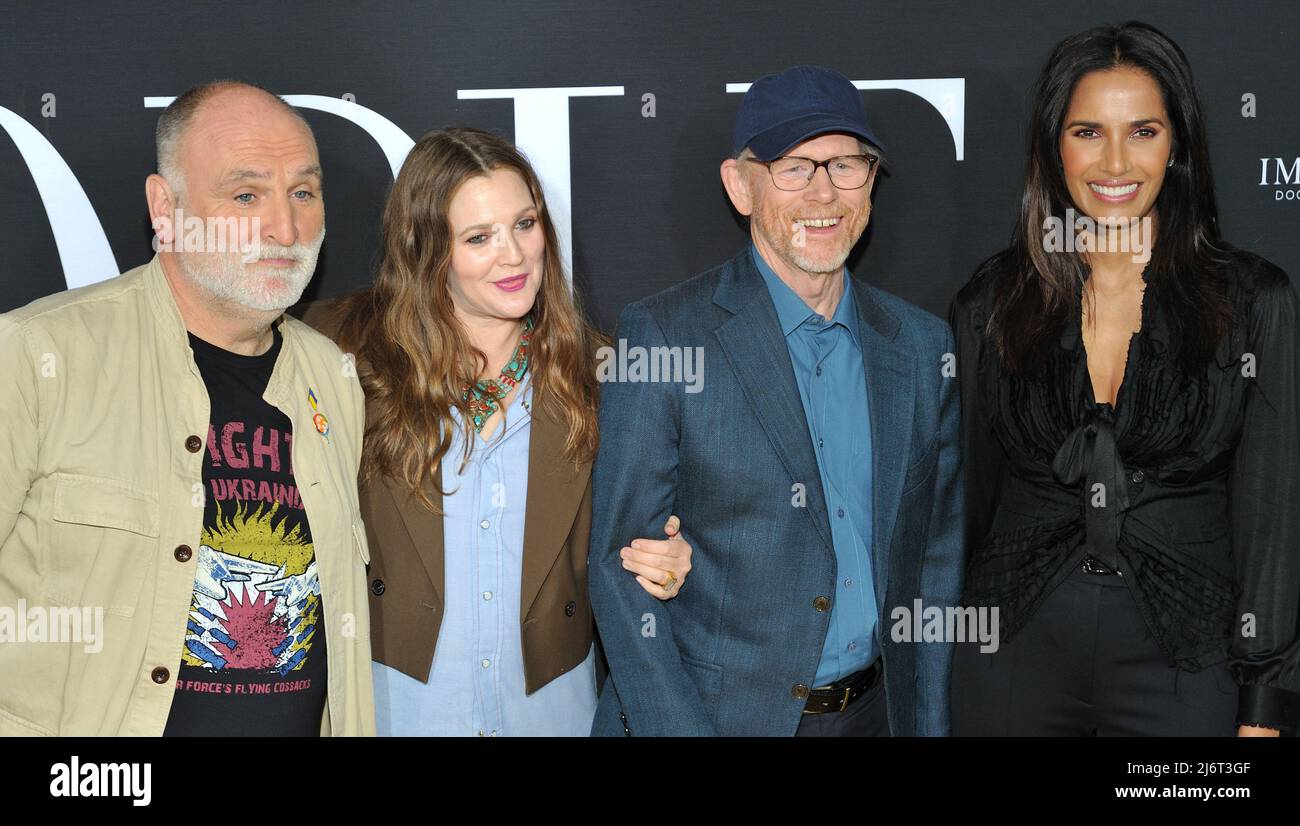 L-R: José Andrés, Drew Barrymore, Ron Howard and Padma Lakshmi attend ...