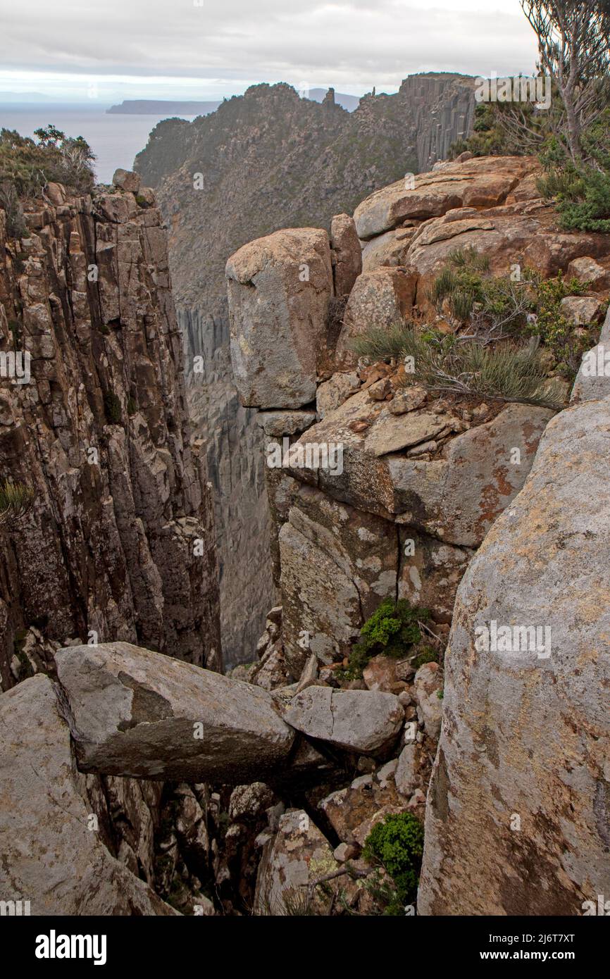 Cliffs on Cape Pillar, Tasman Peninsula Stock Photo - Alamy