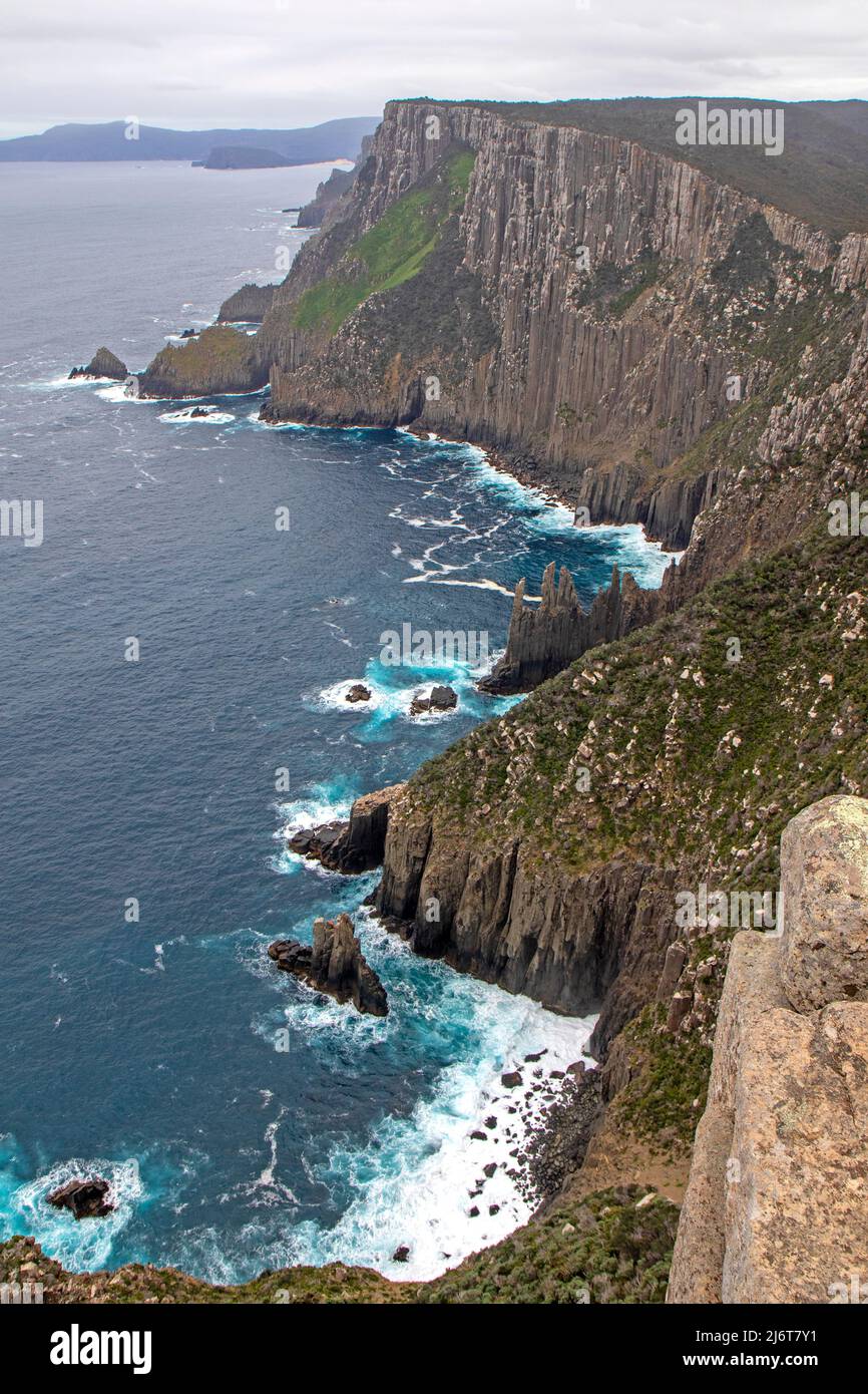 Cliffs on Cape Pillar, Tasman Peninsula Stock Photo - Alamy