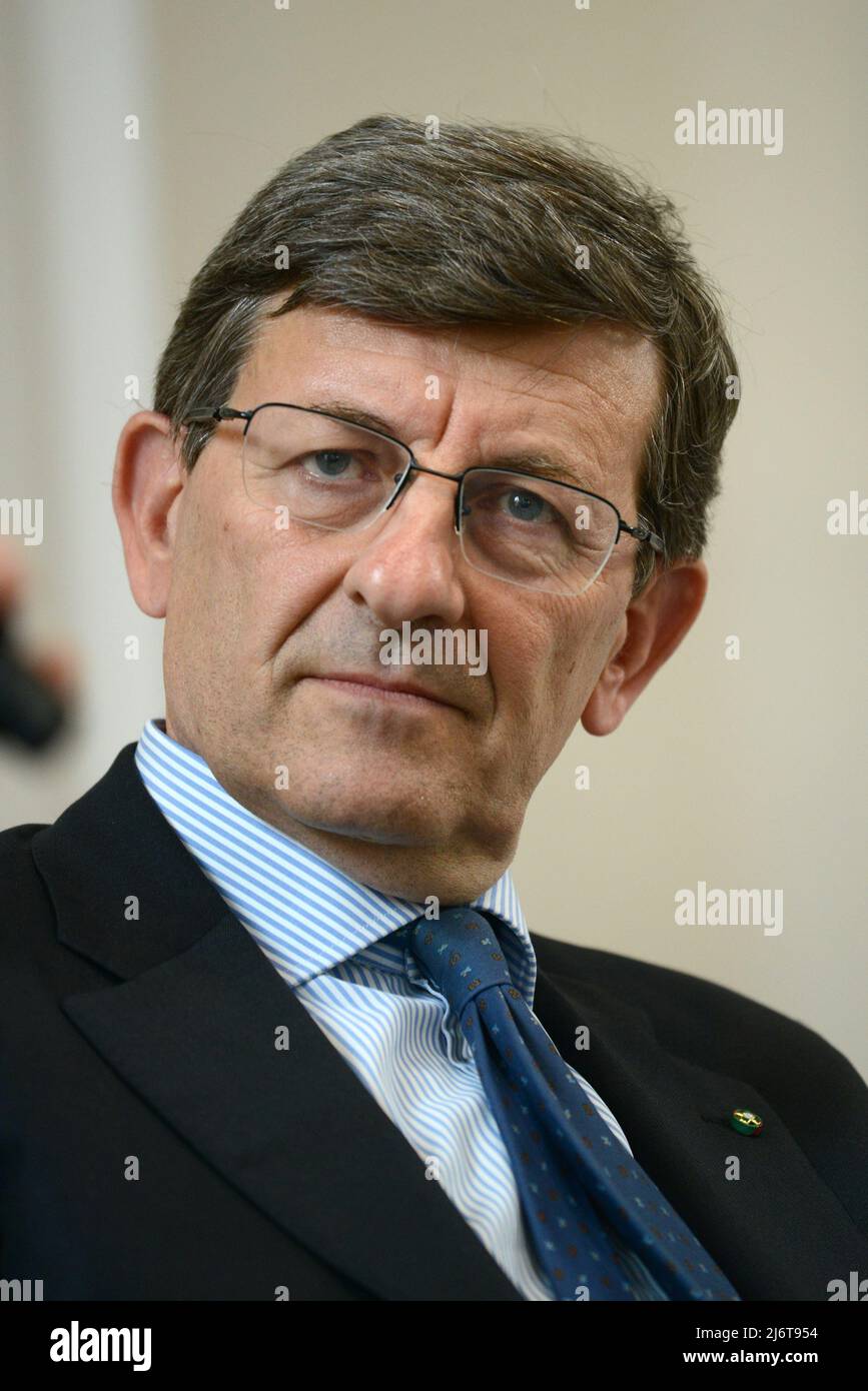 Digital transition vittorio colao hi-res stock photography and images ...