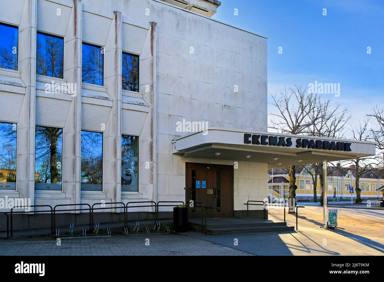 Ekenäs Savings Bank building of white marble and brick by Alvar Aalto ...