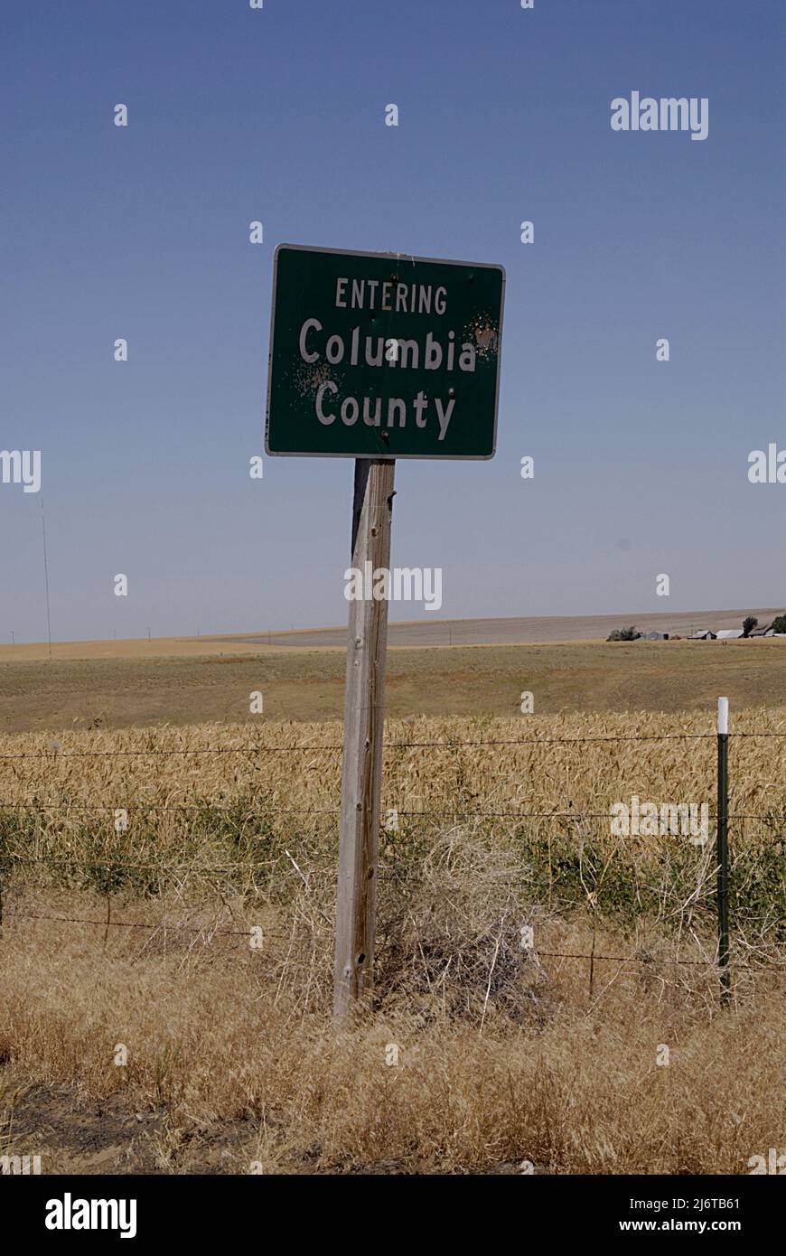 Columbia county /Washington/USA 26 July 2010 / Sign board entering ...