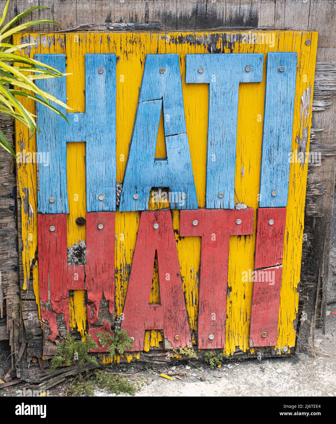 Warning yellow triangle exclamation point hi-res stock photography and ...