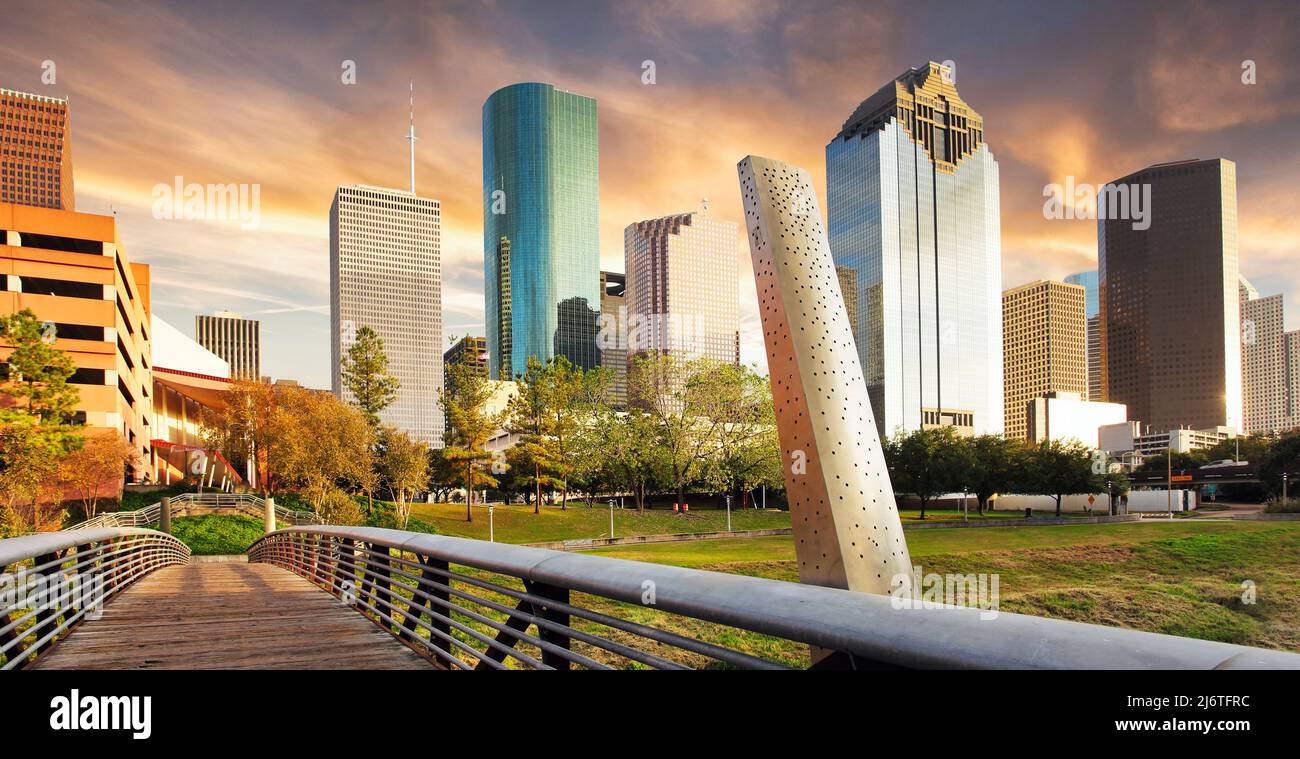 Houston, Texas, USA park and downtown skyline Stock Photo - Alamy