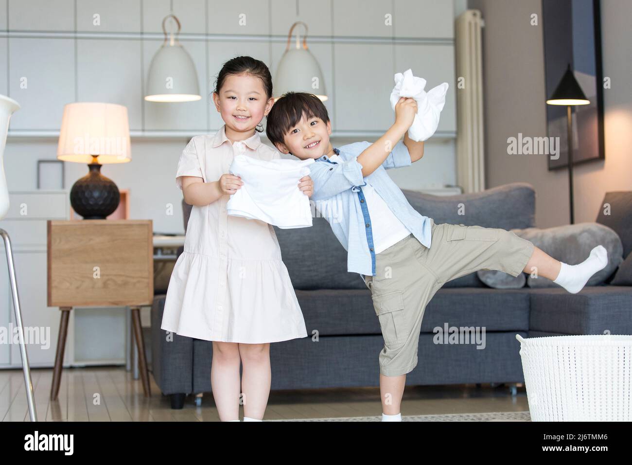 One boy with 5 girls hi-res stock photography and images - Alamy
