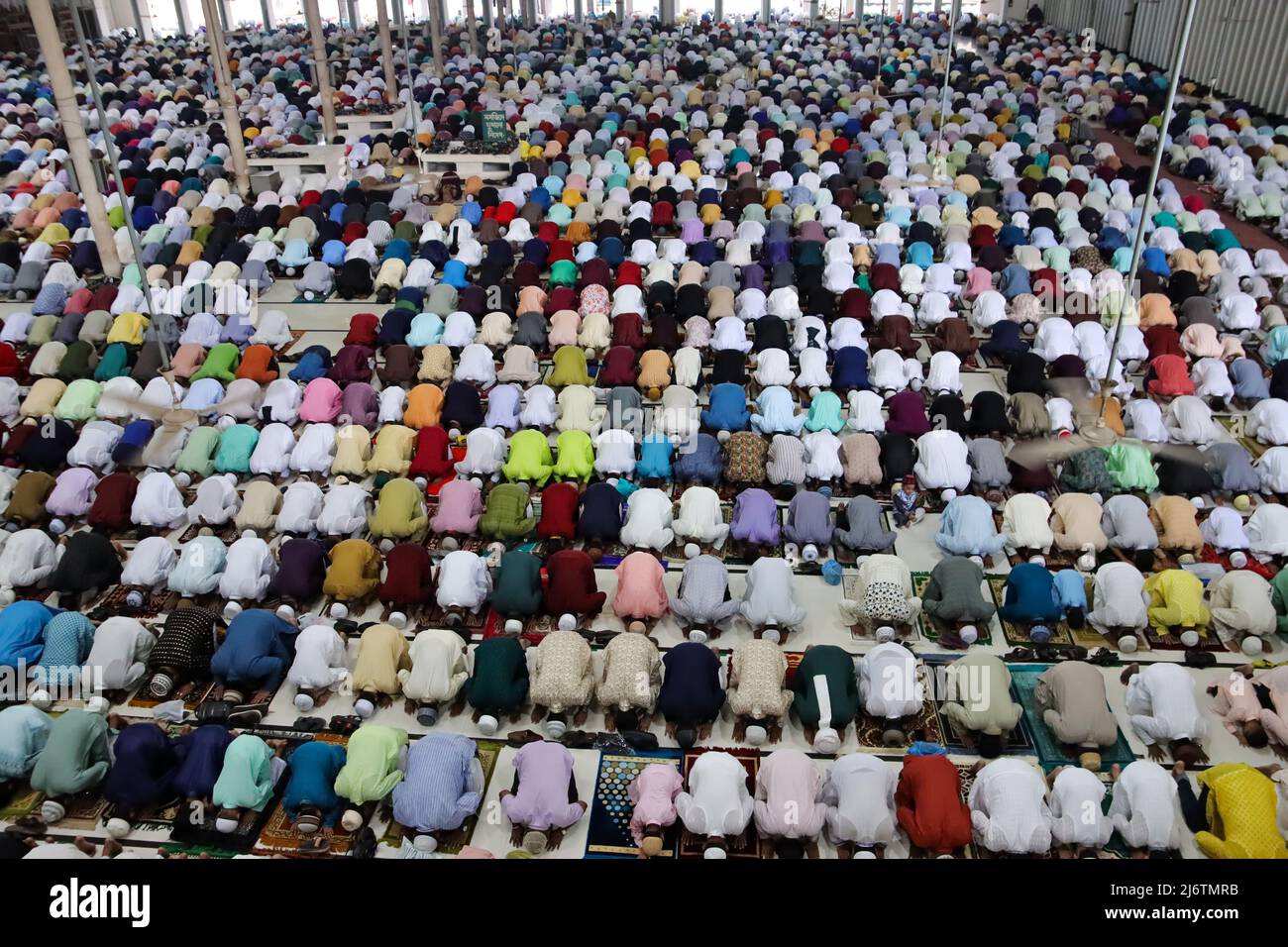 Salah islamic prayer hi-res stock photography and images - Alamy