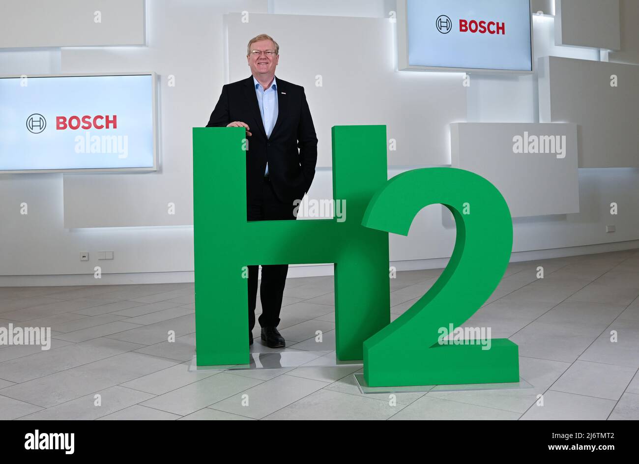 H2 logo hi-res stock photography and images - Alamy