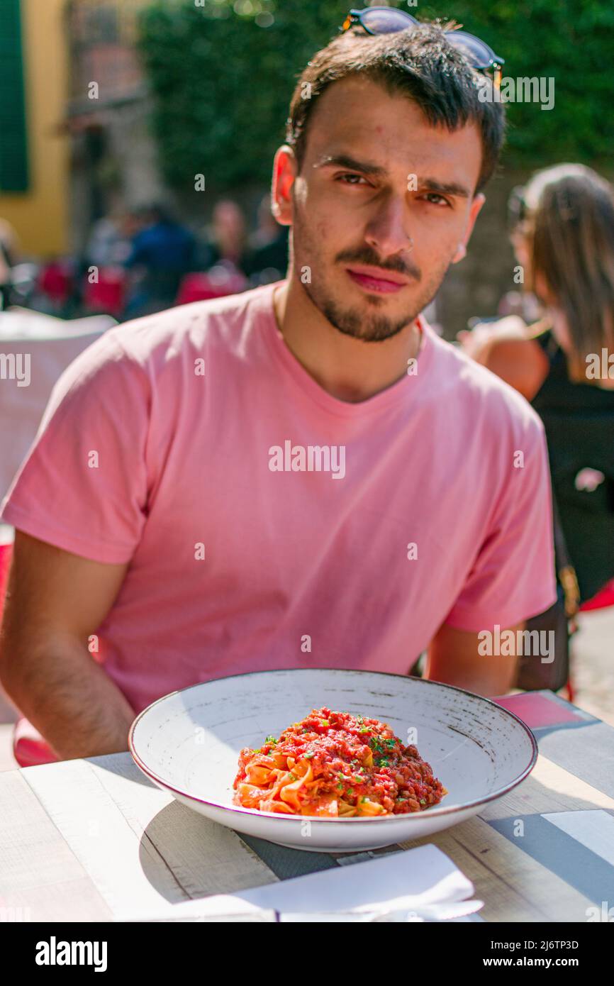 Penne Linguine Pasta Tomato Sauce Bolognese Basil Italy Milano Bellagio ...