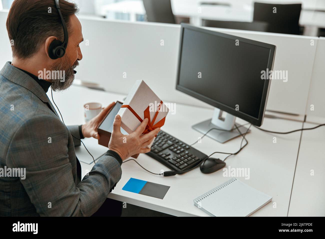 One male office box hi-res stock photography and images - Alamy