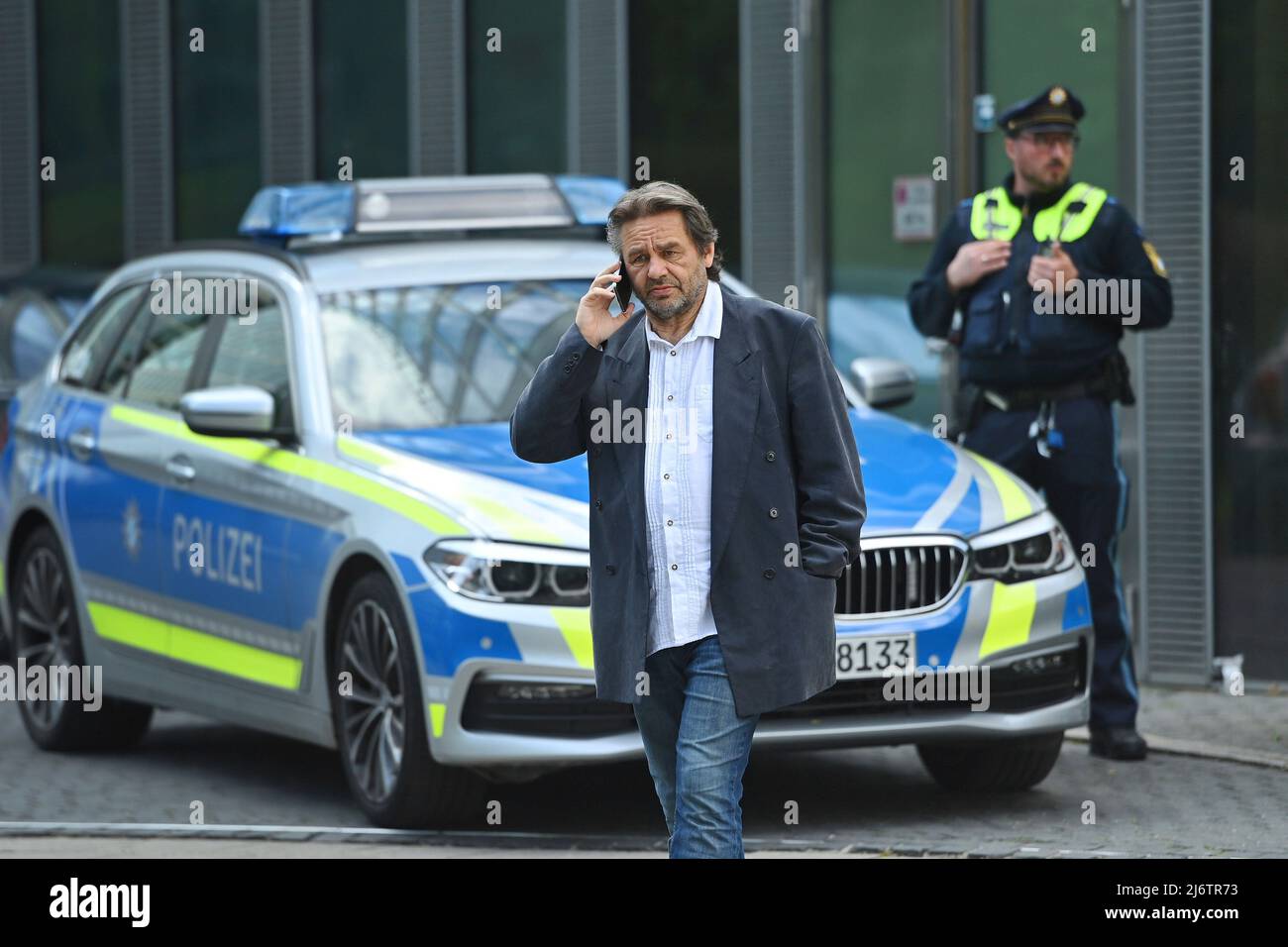 Journalist Manfred OTZELBERGER (editor Bunte) was attacked and ...
